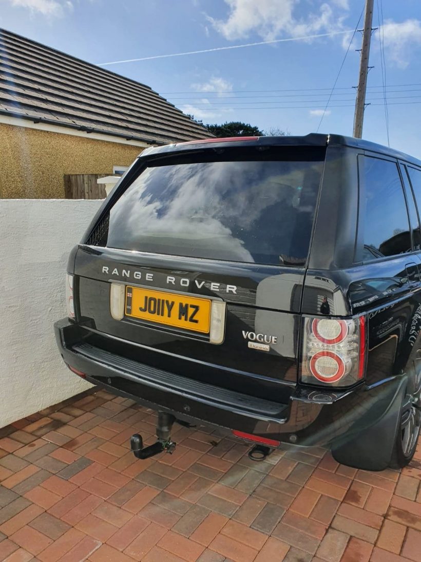 Jolly Rogers Cars 01736 763400: private car hire in the Mount's Bay area
